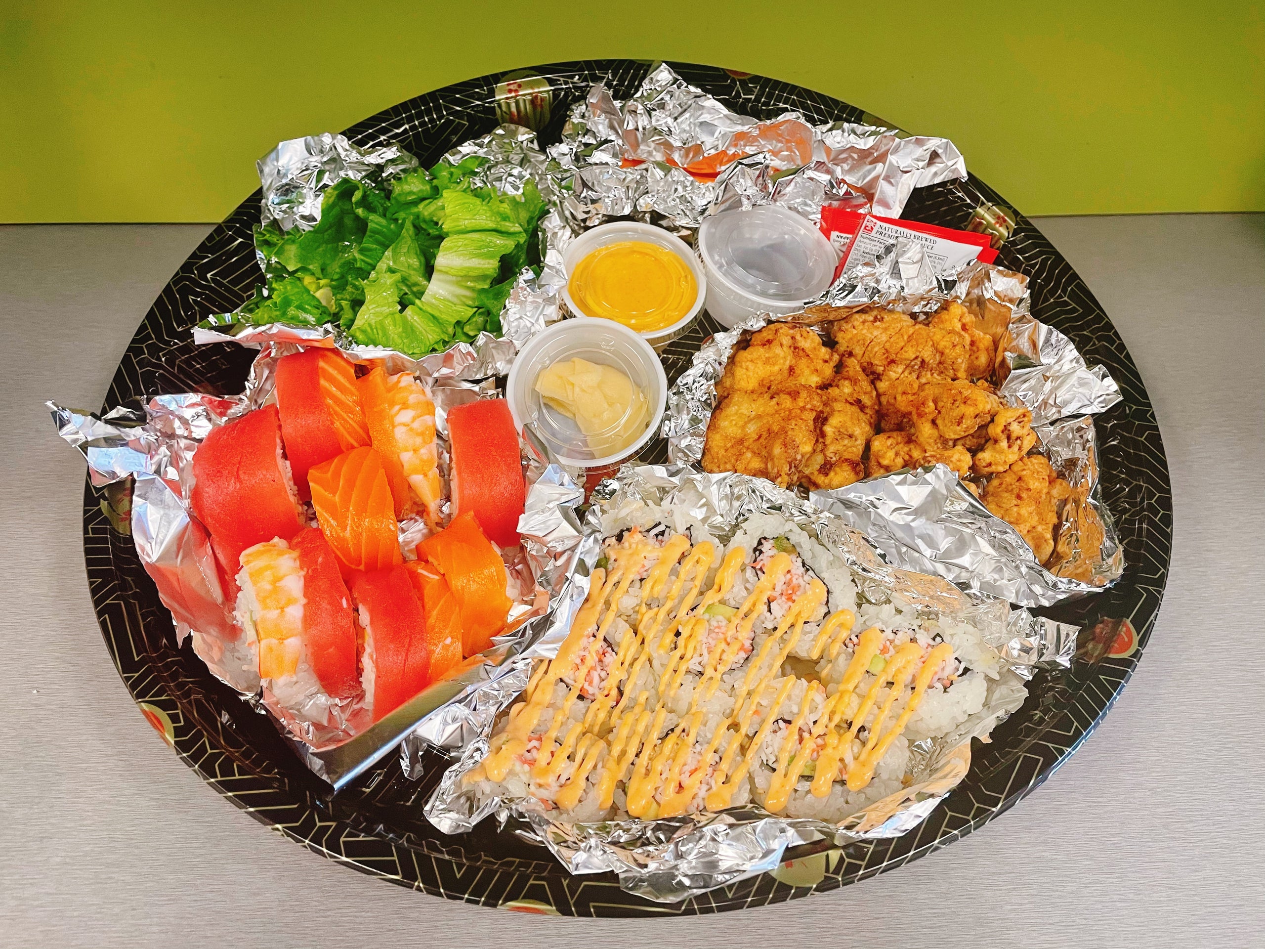 Yuna -Family sized bento box | Toshi's Cafe